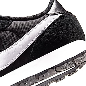 NIKE Boy's Sneakers Fitness Shoes, Black White, 39 EU
