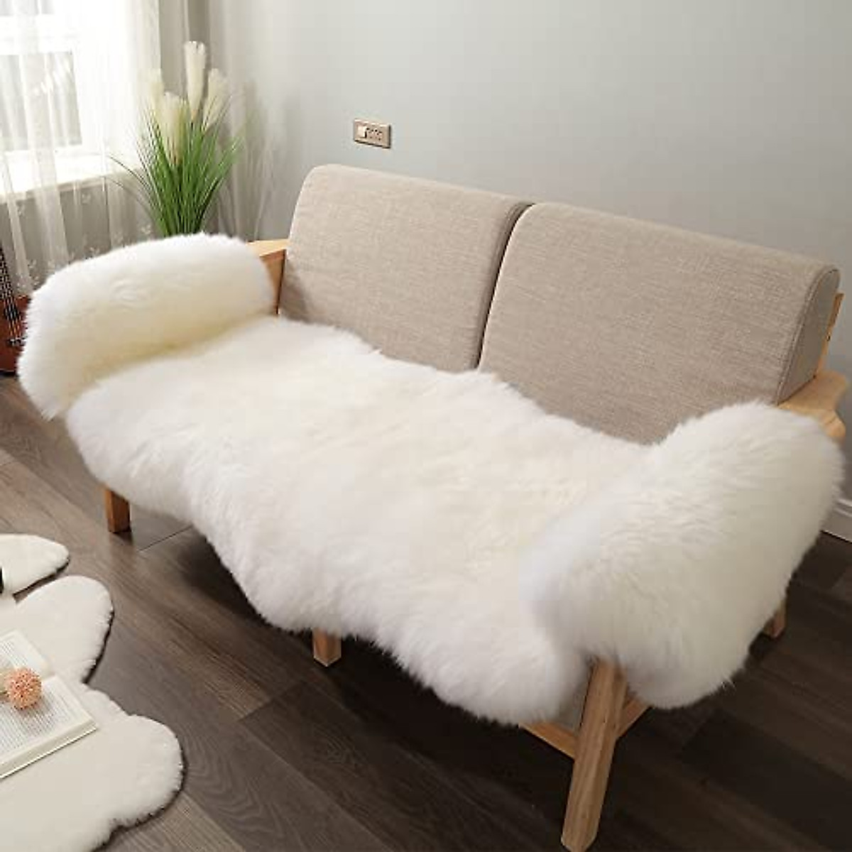 LLB Genuine Sheepskin Rug,Luxury Fluffy Bedroom Rugs,Area Rug Indoor,Real Wool Fur Rug,Sofa Rug Chair Cover Carpet for Living Room,Nursery Rug,Fuzzy Plush Rug for Dorm (Ivory White,2 x 6 ft Sheepskin)