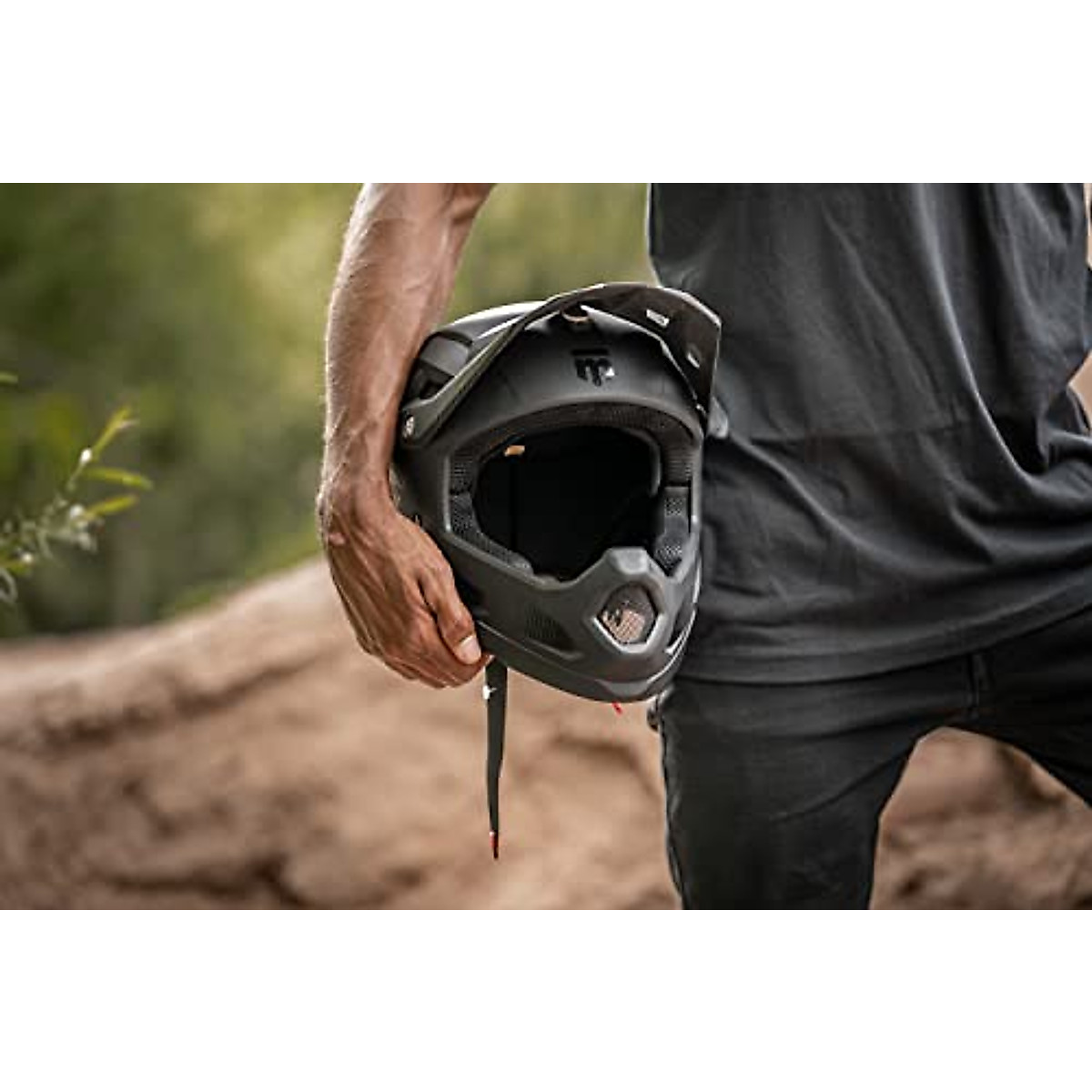 Mongoose Title Full Face Bike Helmet, Fits Head Circumferences of 55-56cm, Adult/Small, Matte Black