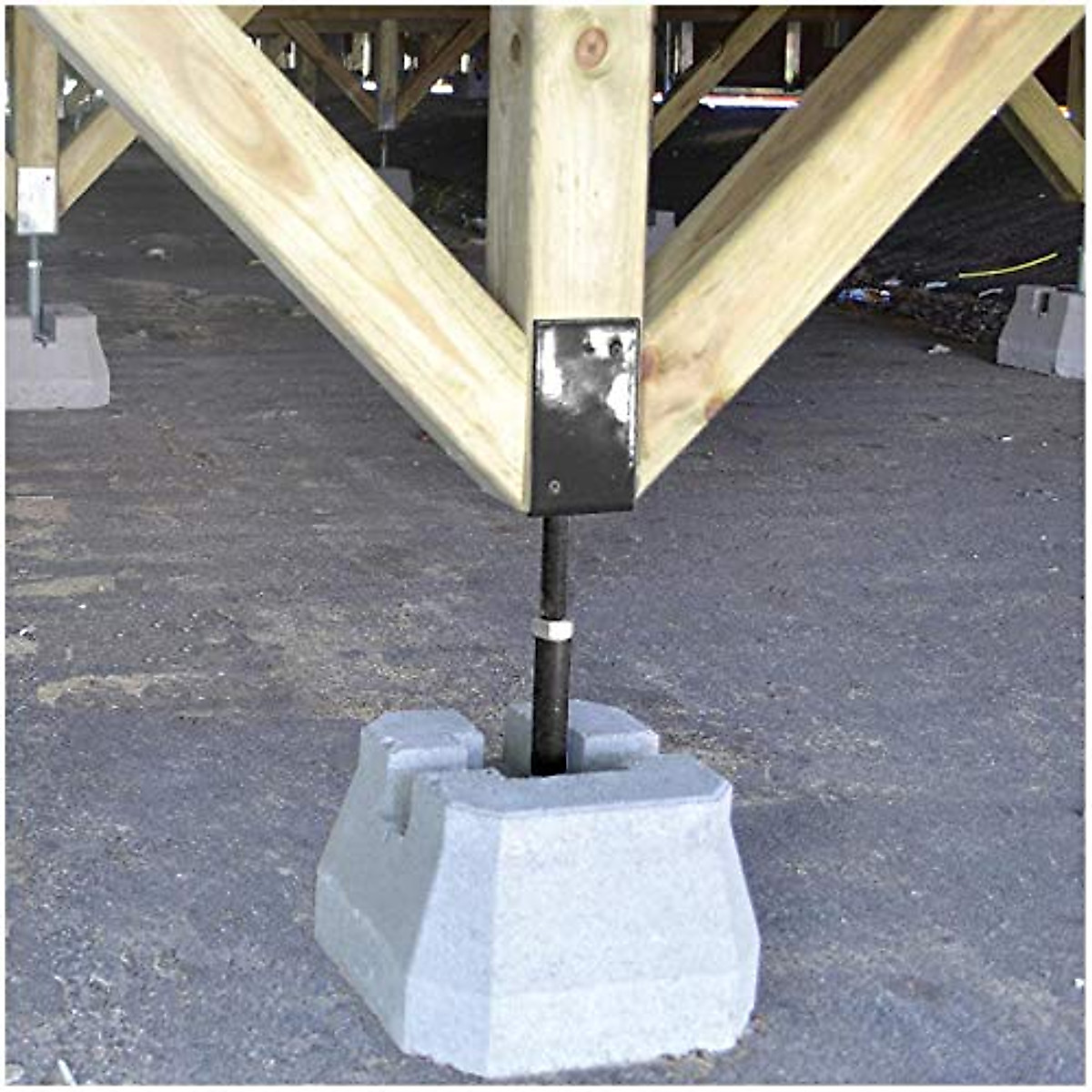 Black 4x4" Adjustable Deck Support Bracket