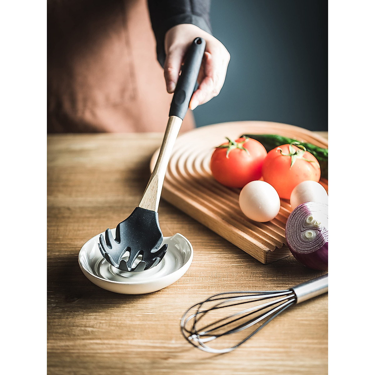 Cormomu Spoon Holder, Ceramic Spoon Rest for Stove Top, Utensil Holder for Spatula, Coffee Spoon, Spoon Cradle, Kitchen Accessories for Stove, Christmas Gifts, White