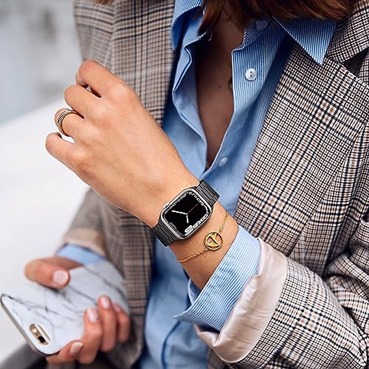 Maledan Compatible with Apple Watch Band 44mm 45mm 42mm 49mm 41mm 40mm 38mm Men Women, Adjustable Stainless Steel Metal Mesh Loop with Case for Apple Ultra 2 iWatch Series 9 8 7 6 5 4 3 2 1 SE, Black