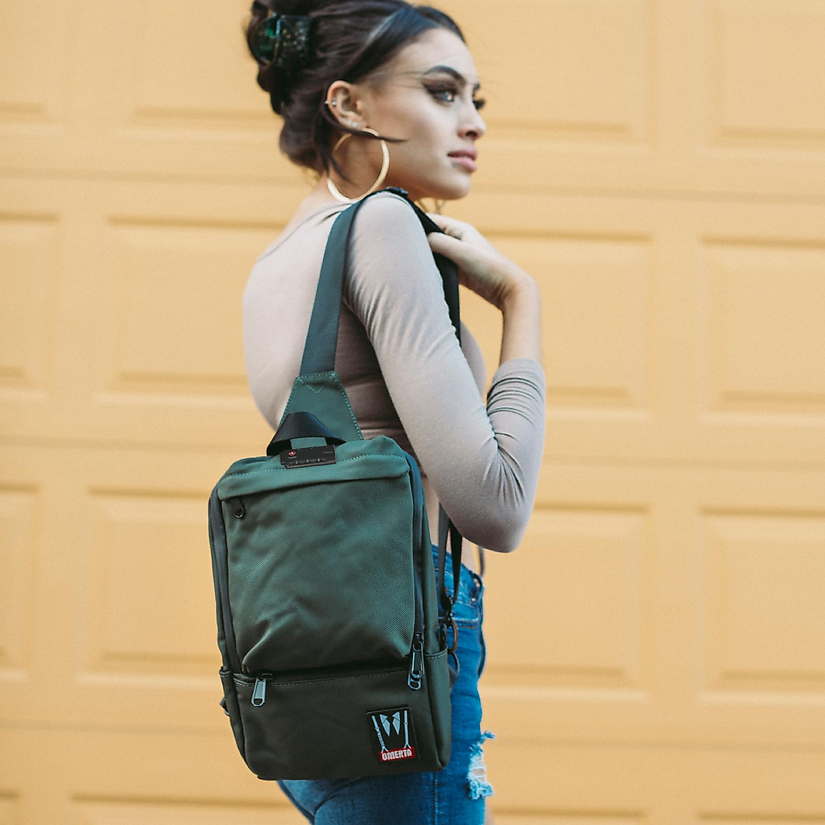 DIME BAGS Omerta Don Carbon Filter Sling Backpack | Crossbody Bag with Activated Carbon Lining (Black)