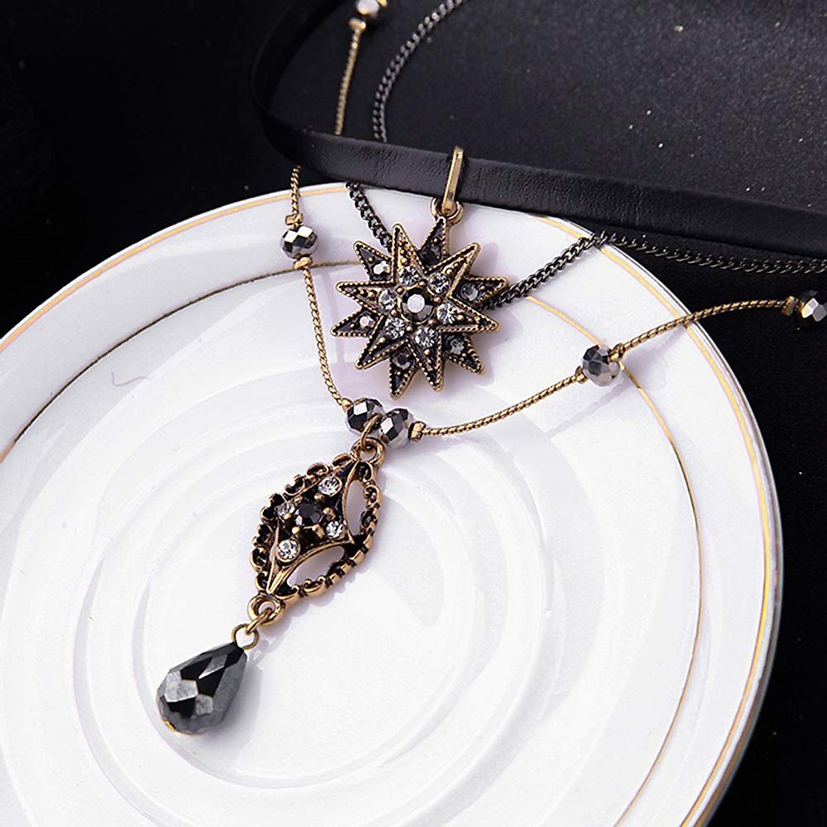 Yifnny Choker Necklaces for Women, Star Layered Pendant Necklace Multilayer Necklace Vintage Choker with Teardrop Chain & Black Leather Choker Gothic Layered Necklace for Women (Star)