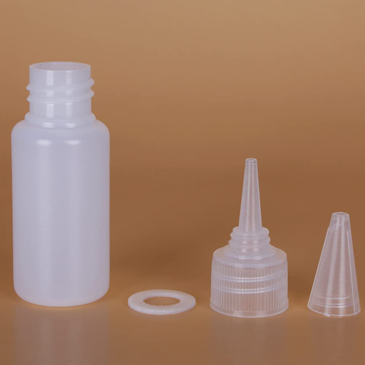 TOPYUEYILIYI 4 Pack Small Squeeze Bottle Empty Squirt Bottle Small Sauce Bottle with Twist Top Cap Plastic Bottle for Holding Condiment Oil Crafts