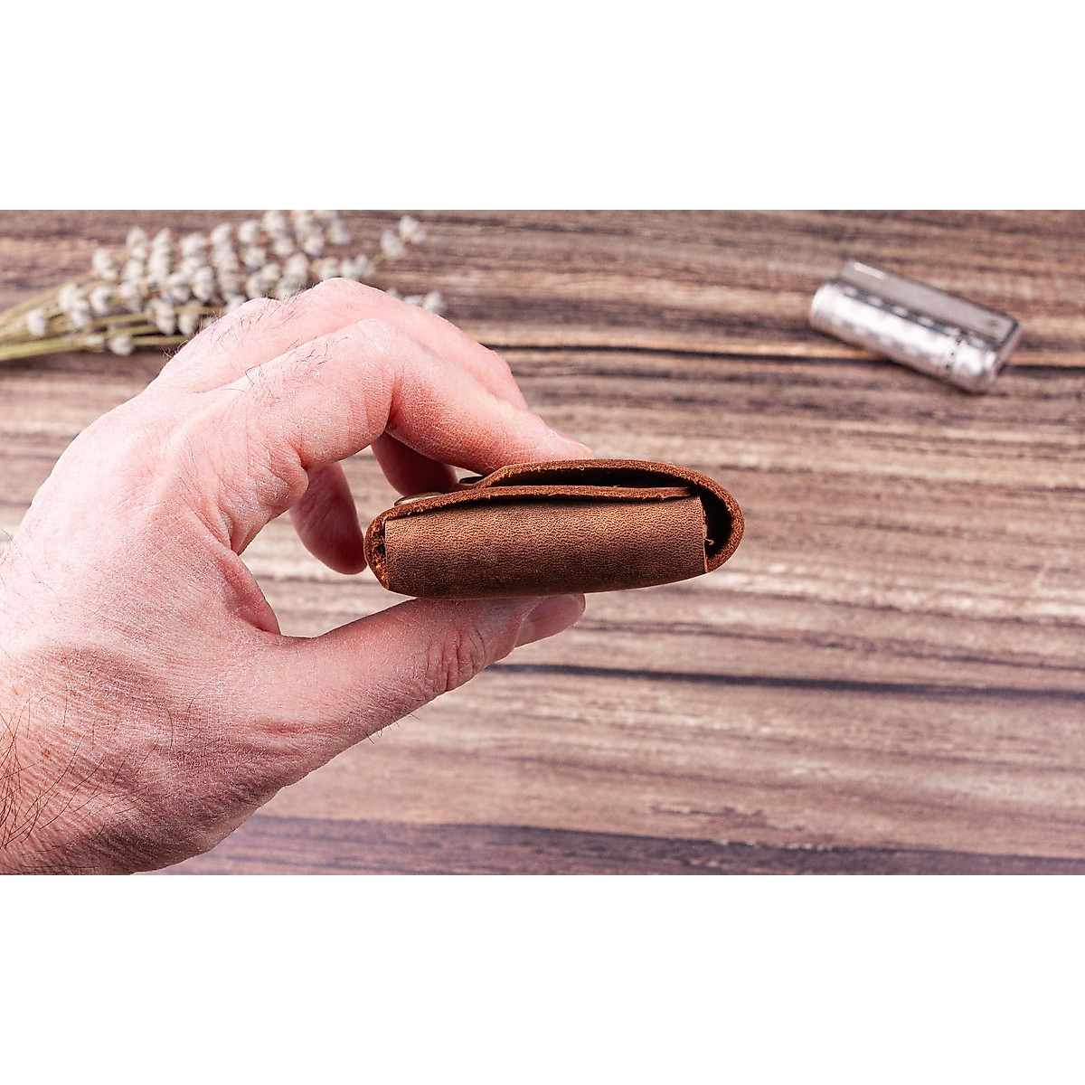 Handmade Card Holder, Minimalist Card Case, Slim Wallet, 100% Leather, Wallet with Card Holder, Minimalist Design (Brown)