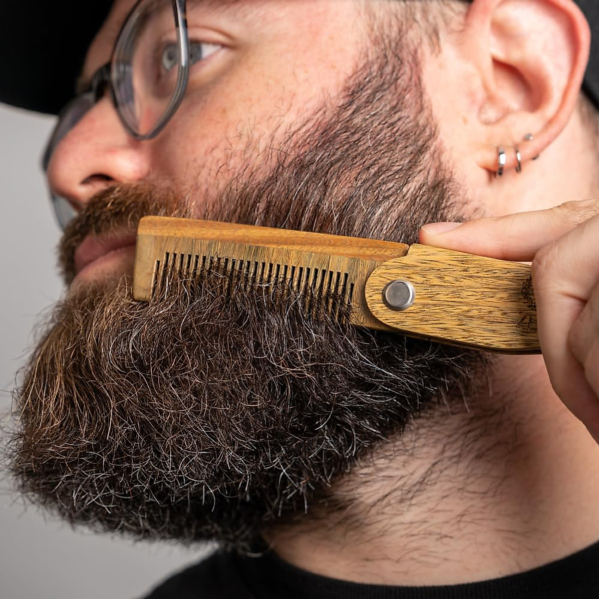 ZEUS Folding Mustache & Beard Sandalwood Comb, Handmade Saw-Cut Wooden Moustache & Beard Pocket Comb for Men (F31)