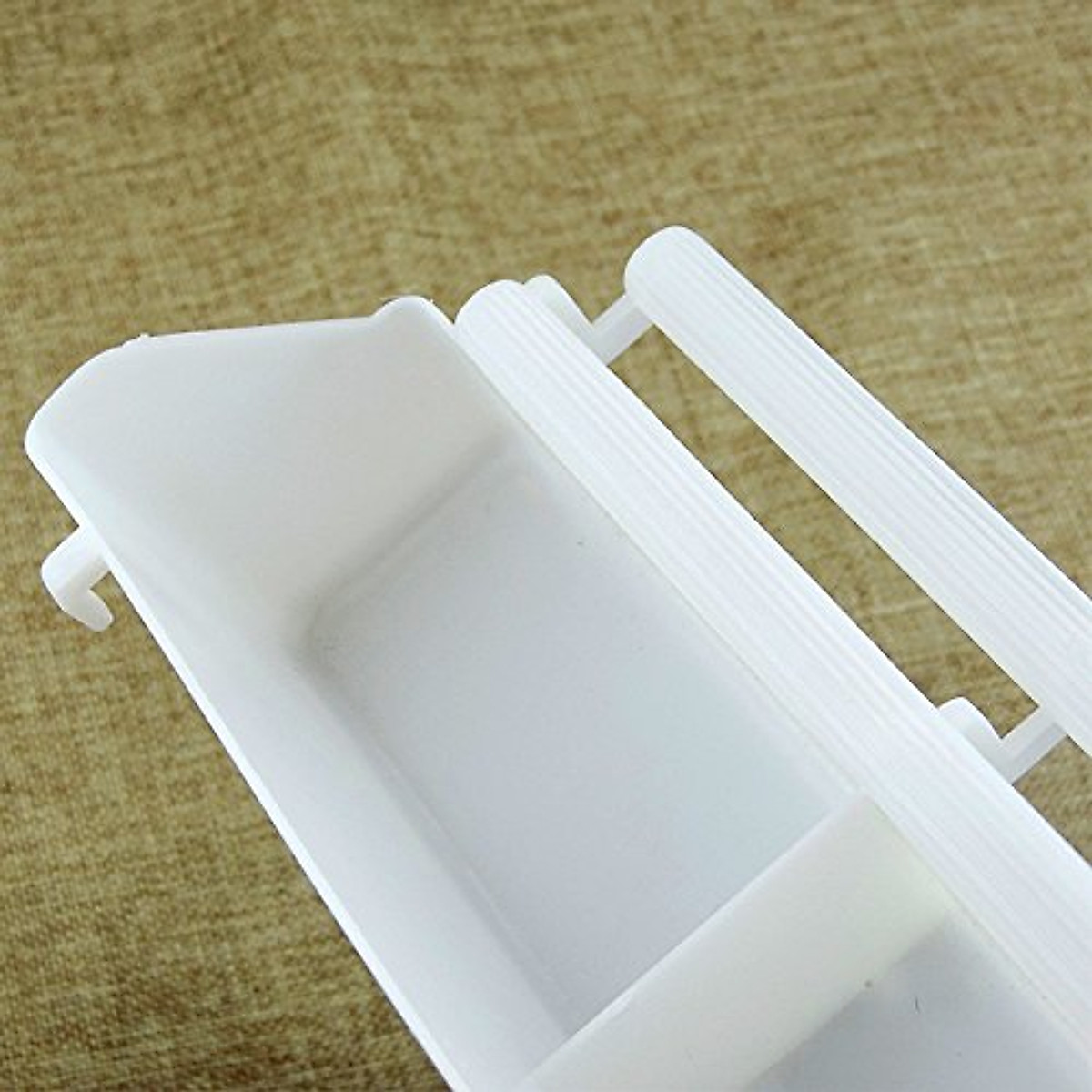 Window Pet Bird Water Feeder Cup Standing Frame Plastic Food Feeder Device for Parrots Budgie Cockatiel Poultry Pigeon Quail Cages Feeder
