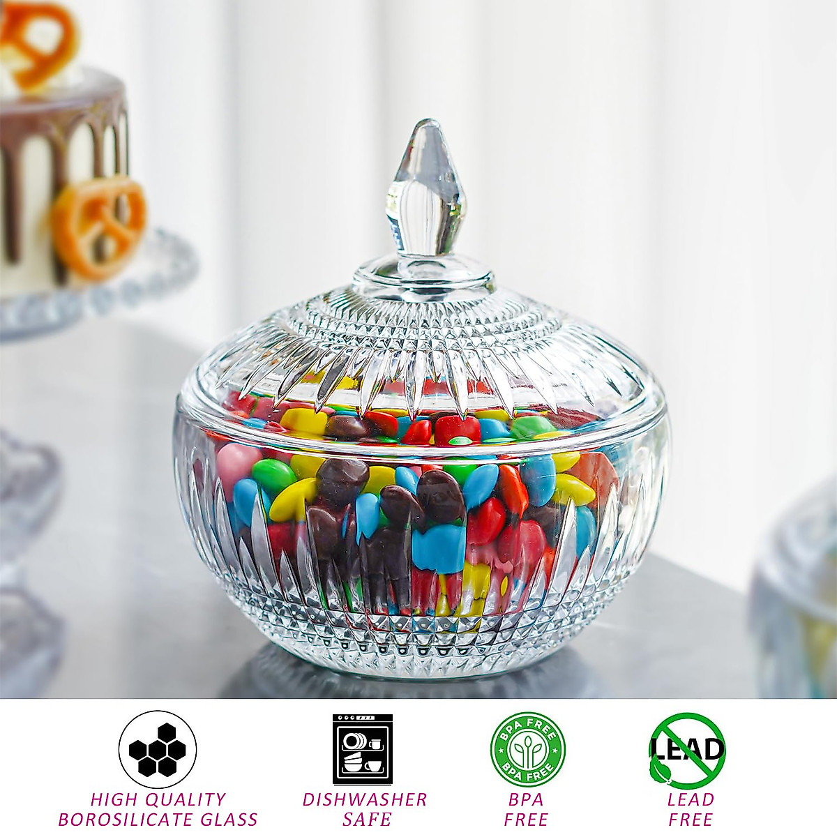 600ml/21oz Large Glass Candy Dish with Lid,Clear Crystal Candy Jar with Lid,Decorative Candy Jar for Candy Buffet, Party, Wedding, Home Decoration,Dishwasher Safe
