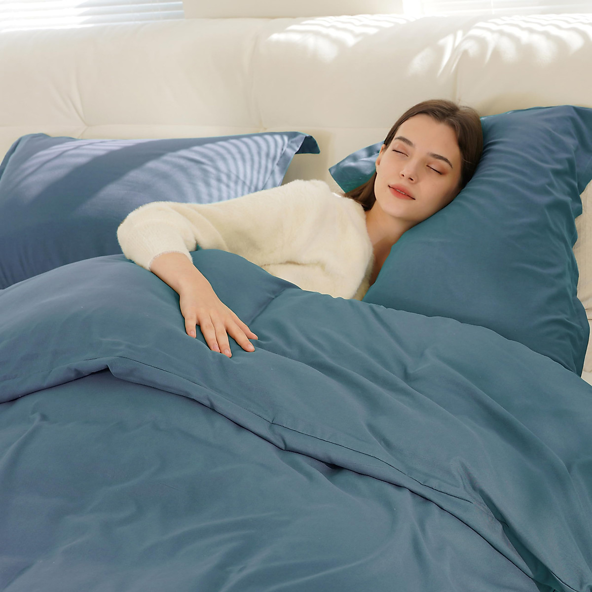 KINMEROOM Grayish Blue Queen Duvet Cover Set, 3 Pieces, 1 Soft Bedding Duvet Cover 90×90 Inches with Zipper Closure 8 Ties and 2 Pillow Shams for Queen Size Bed (Light Blue, Queen)