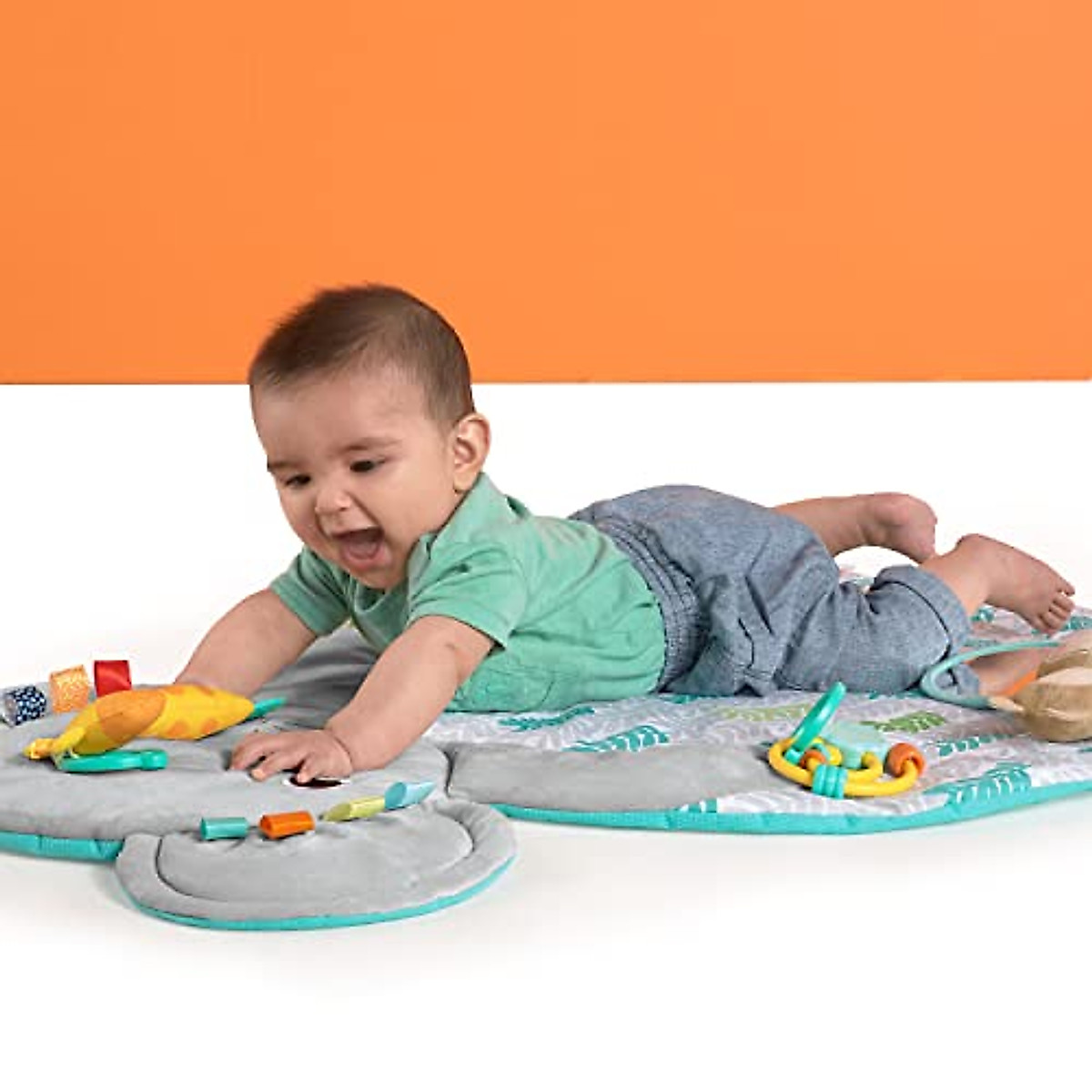 Bright Starts Hug 'N Cuddle Activity Gym & Playmat with Take-Along Toys