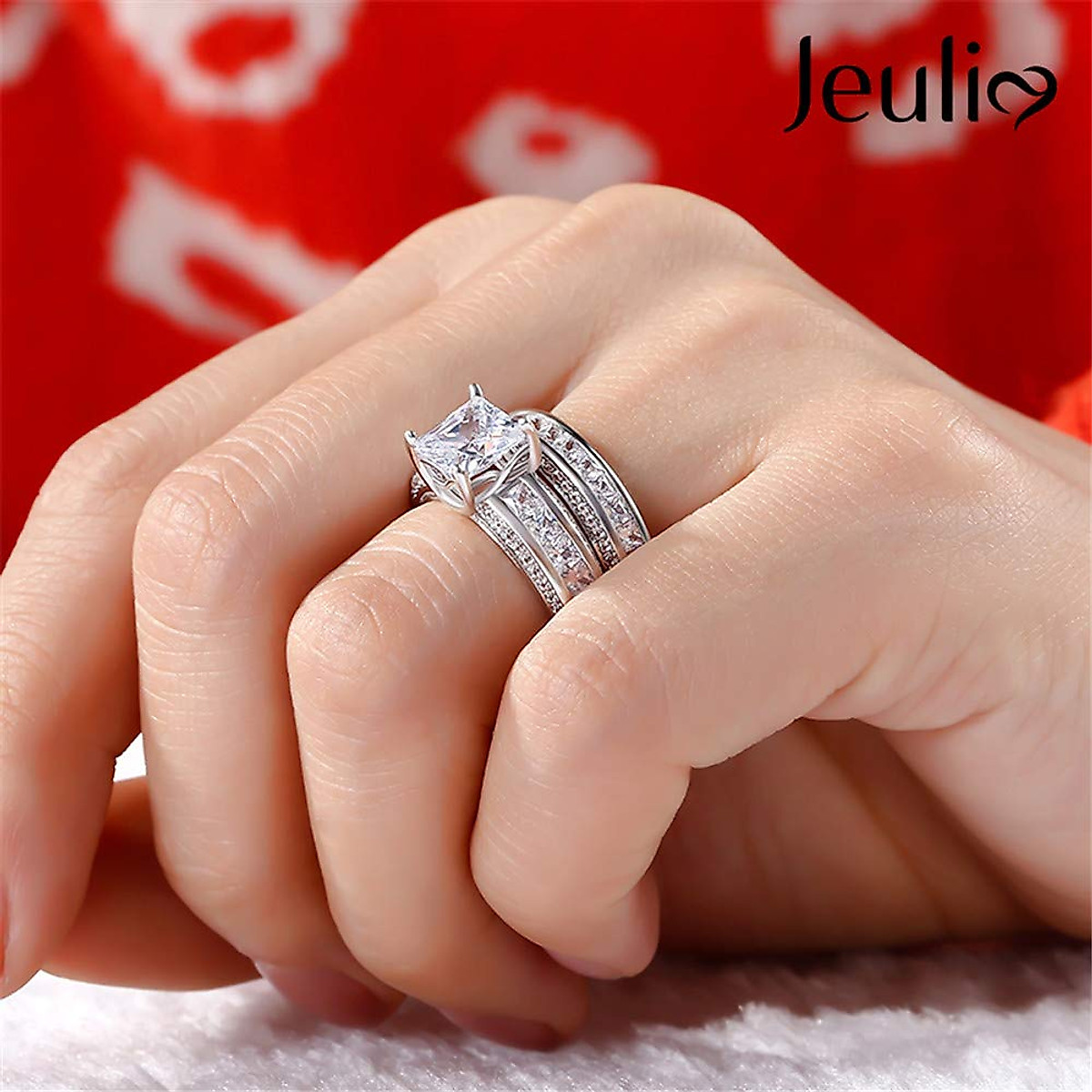 Jeulia 2.85 Carat Sterling Silver Princess Cut Bridal Set Engagement Wedding Rings Bands with Cubic Zirconia for Women with Jewelry Gift Box (8)