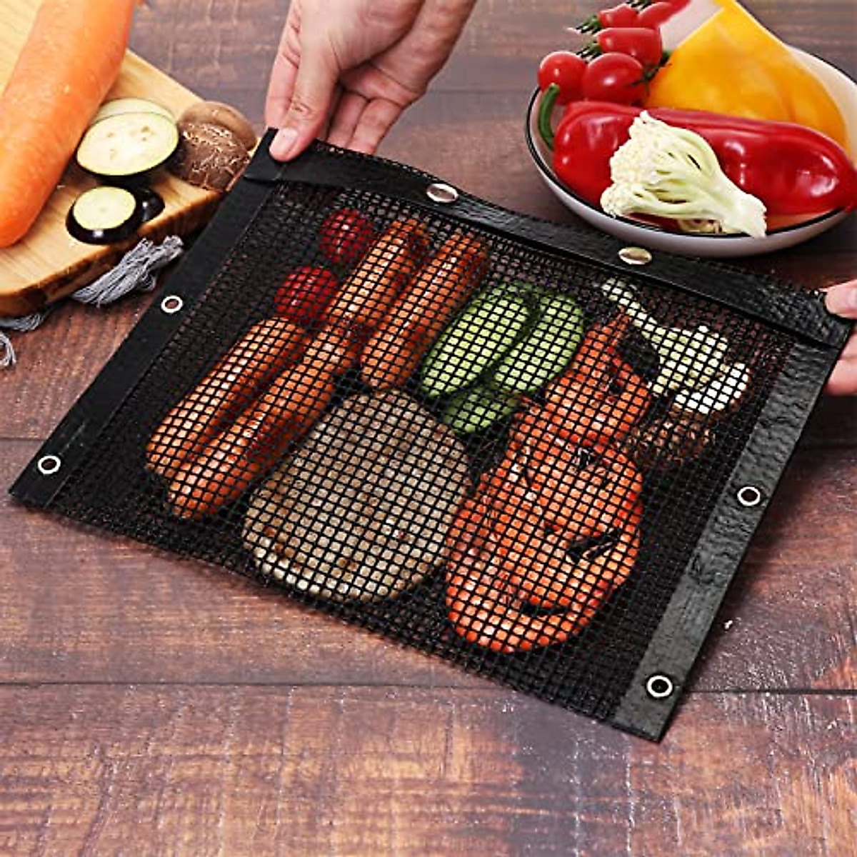 BBQ Grill Bags Mesh Grilling Bags for Outdoor Grill, Reusable Non-Stick BBQ Mesh Grill Bags Large Barbecue Accessories, Heat-Resistant, 11.8x11.6 inch, Pack of 2, Black (US1001)