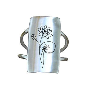 SIMONLY Birth Month Flower Ring 12 Different Flowers To Choose Mothers Day Jewelry Gift for Birthday Personalized Engraved Birth Flower Ring