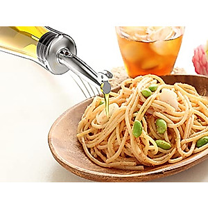 2 Pcs Liquor Pourers Stainless Steel oil spouts Bottle Pour Spouts with Covers for Oil, Wine, Vinegar and Liquid