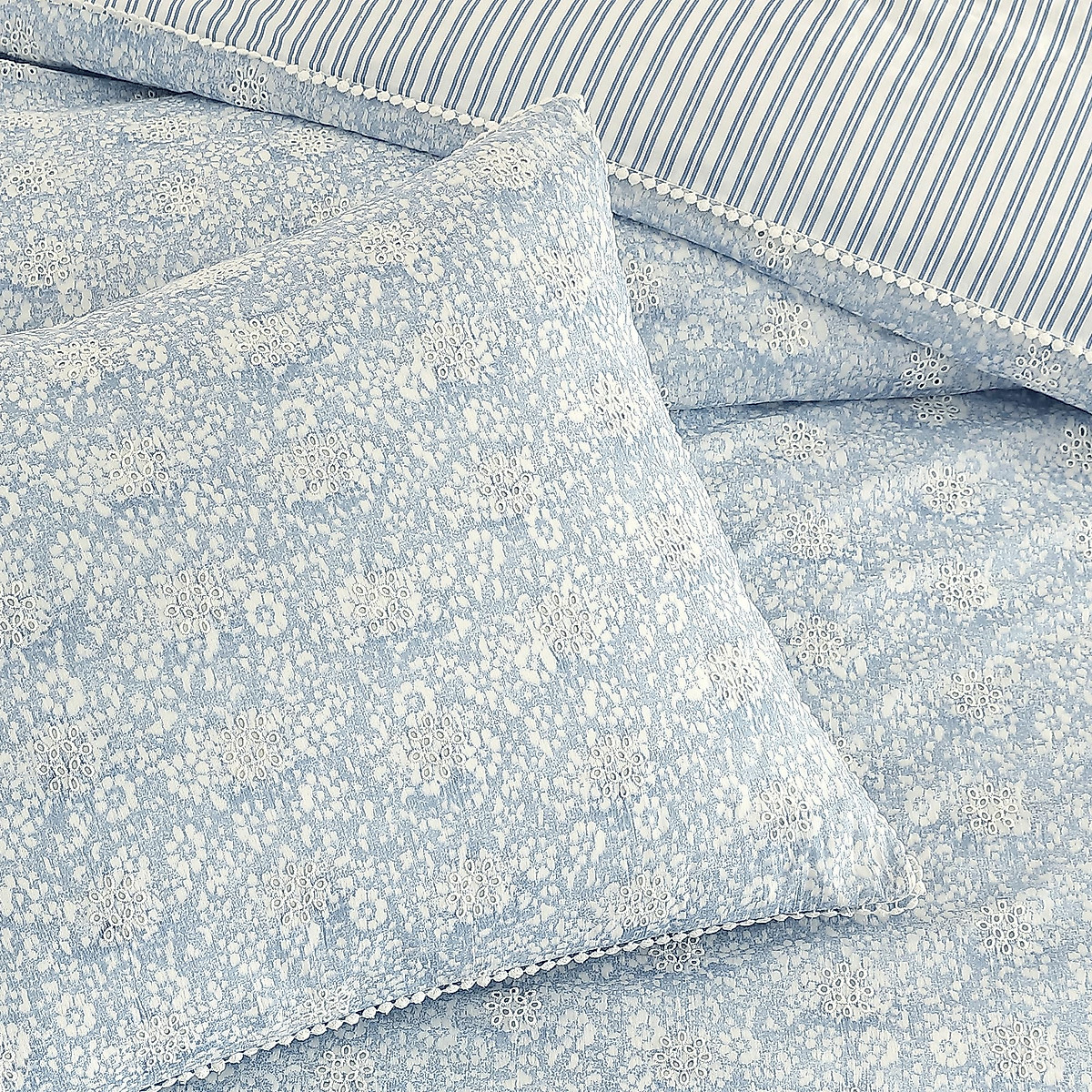 Peri Home 100% Cotton 3-Piece Duvet Cover and Sham Set, King, Blue Ikat Eyelet