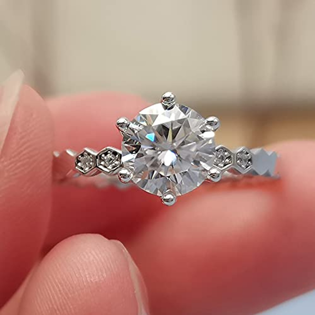Gem's Beauty Moissanite Rings 925 Sterling Silver 1ct VVS1 Honeycomb Engagement Rings Diamond Band Ring Wedding Women's Ring (Size 7)