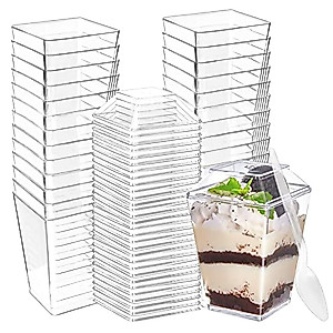 Qeirudu 50 Pack 5 oz Square Dessert Cups with Lids and Spoons - Mini Pudding Cups, Clear Plastic Parfait Cup, Appetizer Shooter Glasses for Cheesecake Mousse Fruit Ice cream