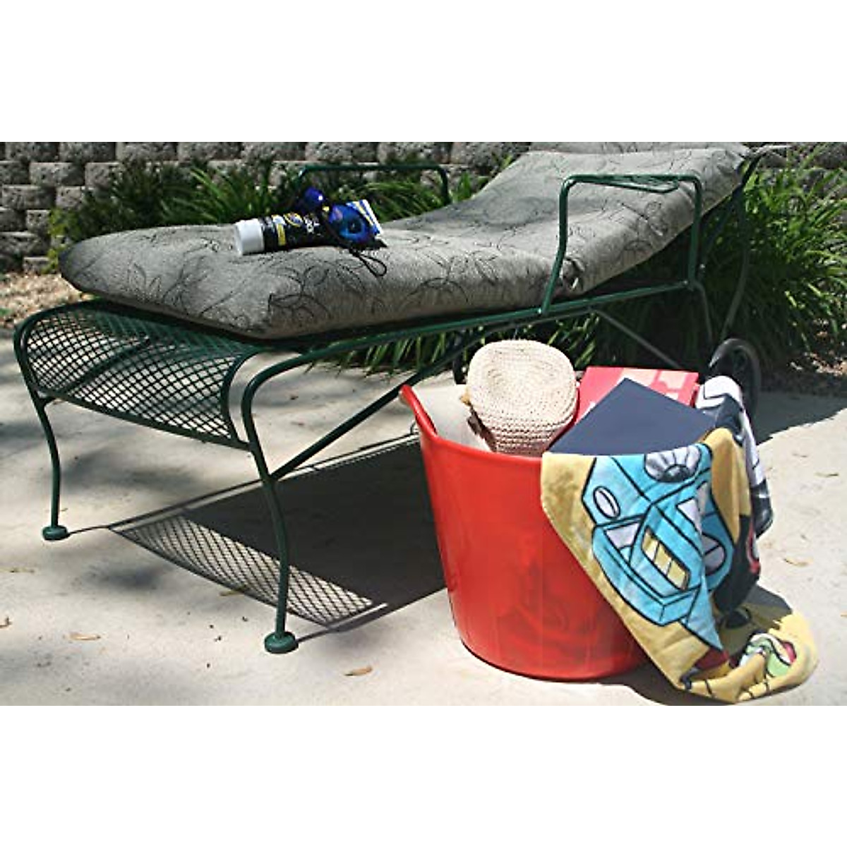 Poly/Rubber FlexTub Bucket (Red) - Little Giant - Ultra Durable & Versatile Plastic Synthetic Farm Tub (11 Gallons) (Item No. FT11RED)