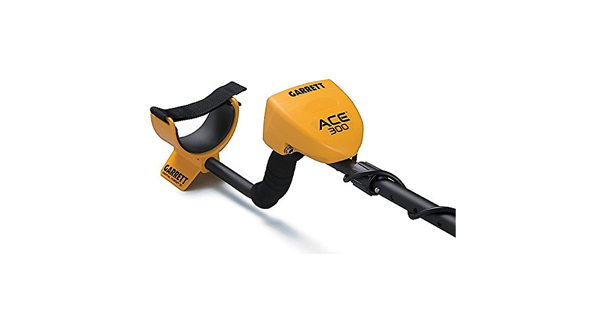 Garrett Ace 200 Metal Detector for Treasure Hunting
