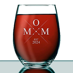 JohnPartners993 Mom Est 2024 Great Pregnancy Announcement Gift New Mom Established 2024 First Time Father Wine Glass
