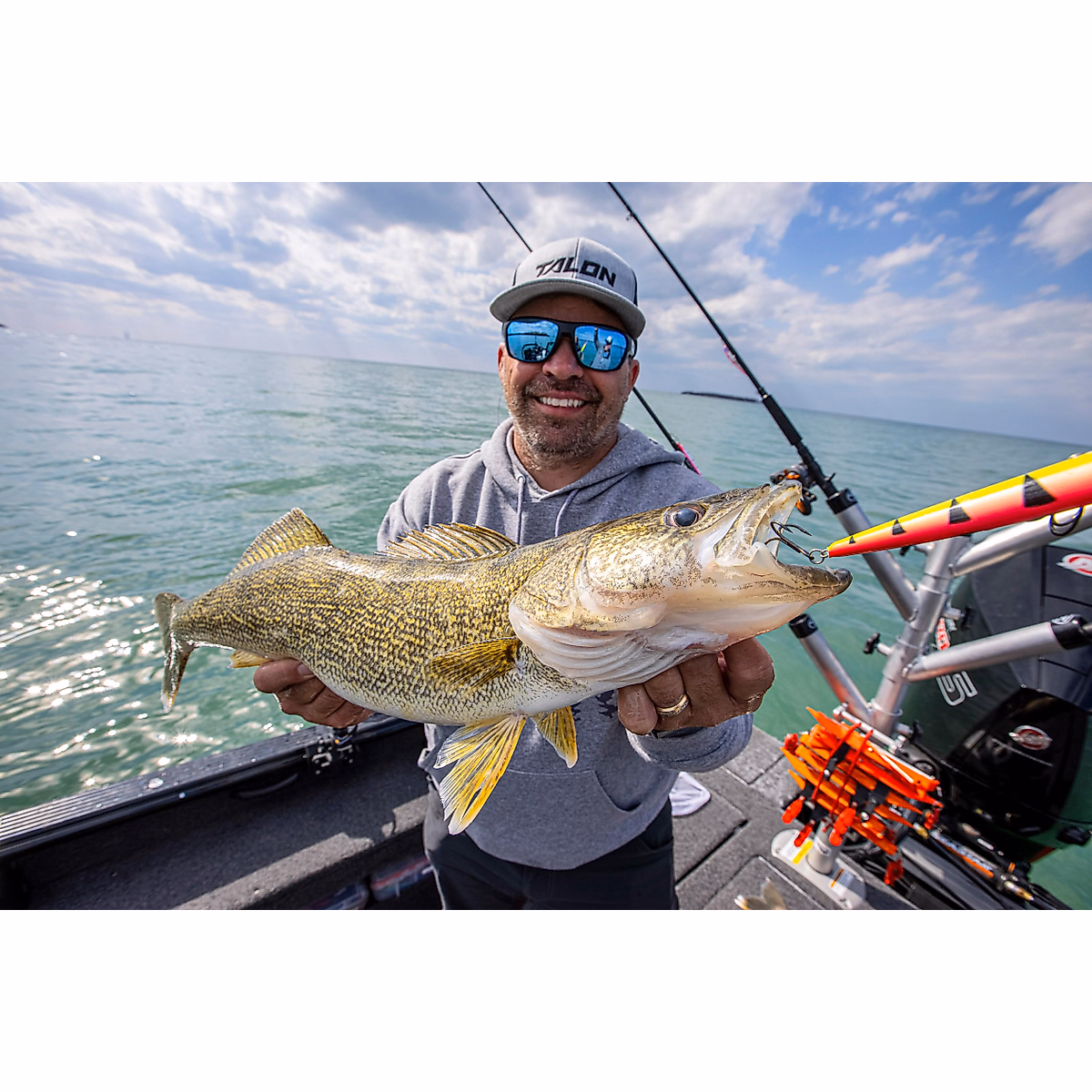 Northland Tackle Rumble Stick Fishing Lure, Freshwater Deep Diving Trolling Crankbait for Walleye, Perfect Lure for Any Kit, Pink Pearl, Size #5, 5", 5/8 Oz