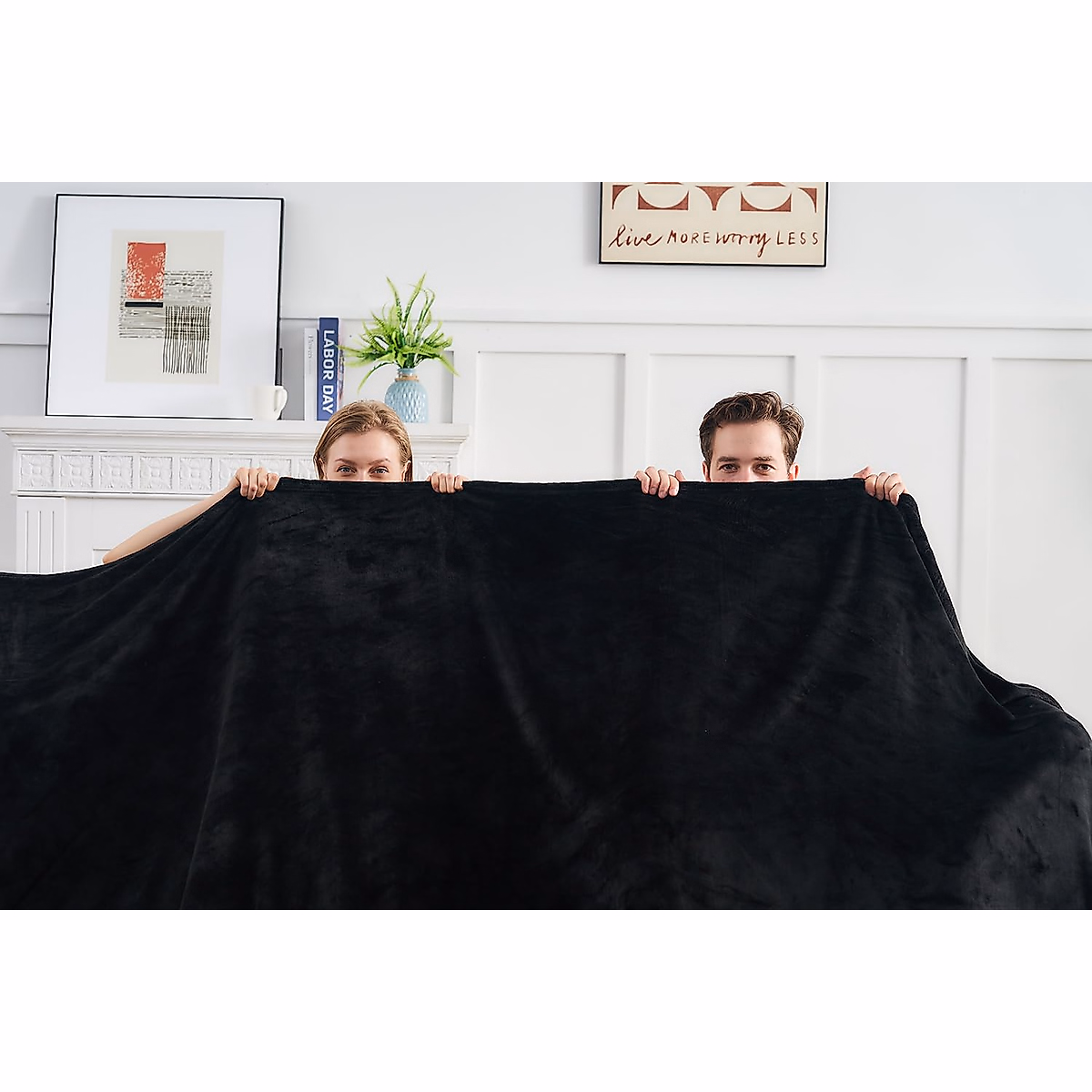 Commollis Oversized King Fleece Blanket 120x120 Inches, A whole Giant Huge seamless blanket for Families, Couples & Friends - Extra Large Big Soft Blanket - California King Warm Blanket 10x10