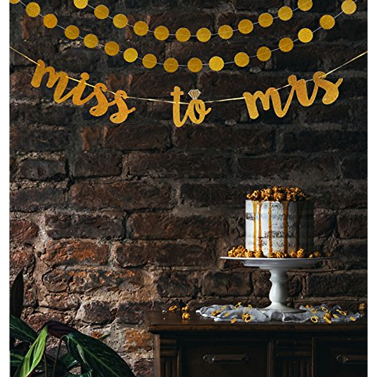 Miss to Mrs Banner, Garland & Confetti Set - Bachelorette, Engagement or Wedding Party Decorations - Sparkly Rose Gold Banner, Circle Garland & Super Fun Diamond Ring & Circle Confetti (Gold)
