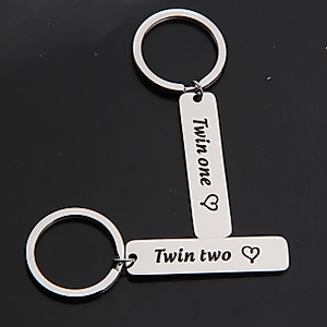 Gzrlyf Twins Keychain Twin One Twin Two Keychain Set Twins Gifts for Twins Sister Twin Brother Gift