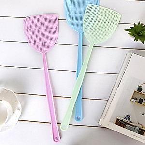 100 Pcs Fly Swatter Plastic Fly Swatters Heavy Duty Colorful Strong Flexible Manual Fly Swat Set Long Handle for Effective Flies and Mosquitoes Swatting Durable and Flexible Fly Swatters Set