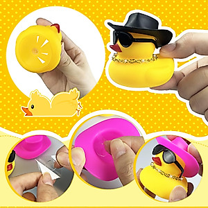 HAVAGDTM 24 Set Cowboy Rubber Duck with Mini Hat Necklace and Sunglasses Bath Duck Toy for Baby Shower Birthday Swimming Party Gift Favor Decorations