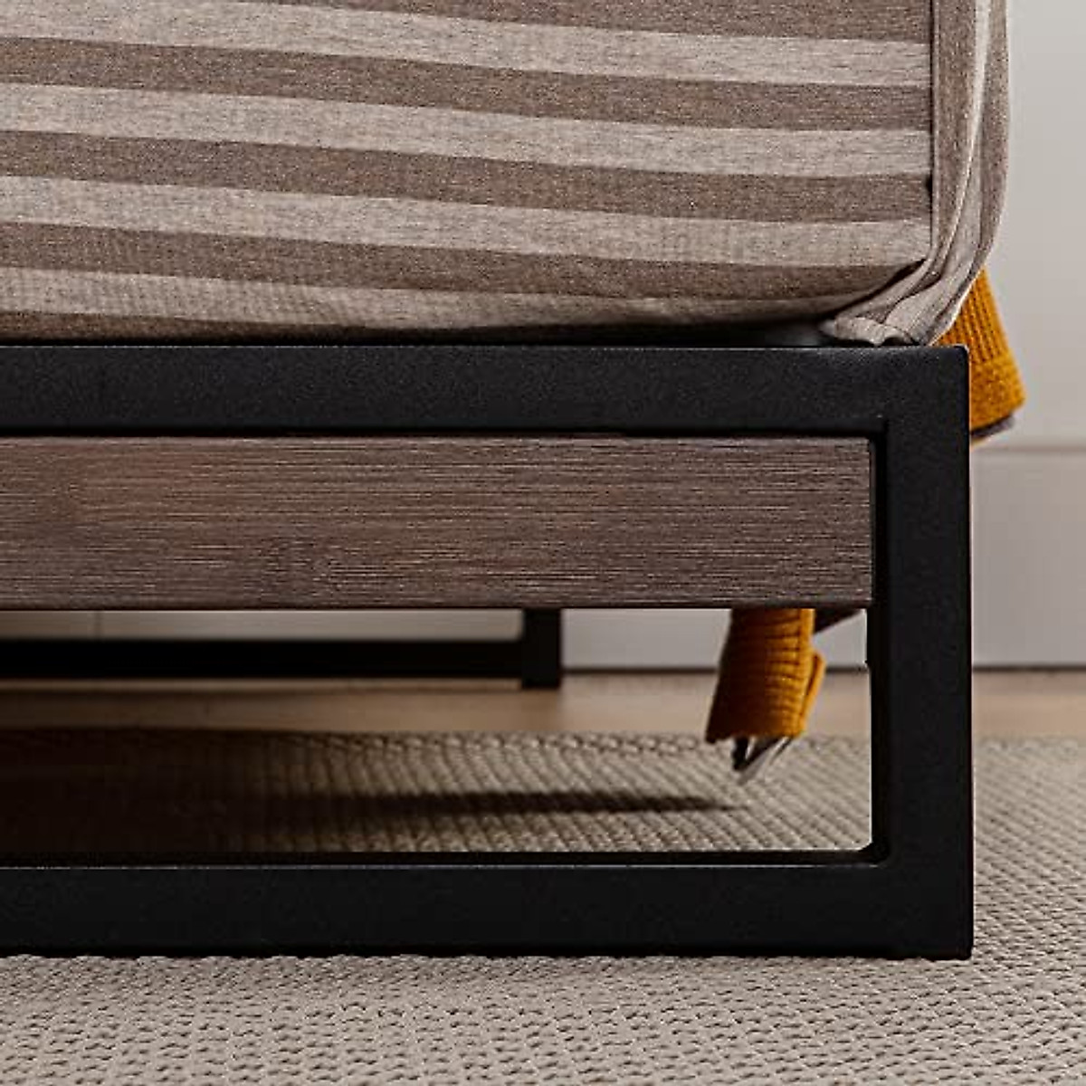 ZINUS Suzanne 37 Inch Bamboo and Metal Platform Bed Frame / Solid Steel Construction / No Box Spring Needed / Wood Slat Support / Easy Assembly, Grey Wash, King