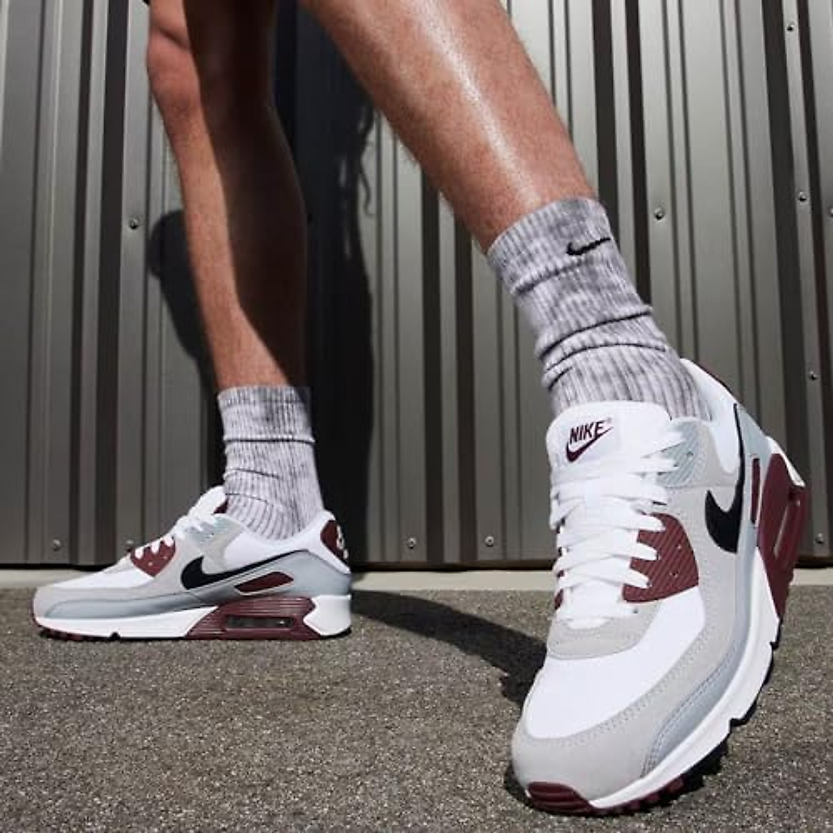 NIKE Men's Air Max 90 Shoes, Grey Black, 13