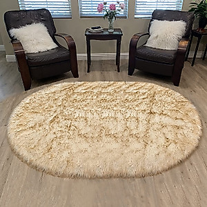 Luxury Faux Sheepskin Fur Rug | Fluffy Area Rug, Shag Rug for Bedroom, Living, Kids Room | Soft Fuzzy Rug, Non-Slip Home Décor Accent, Oval (3'x5', White/Brown Tips)
