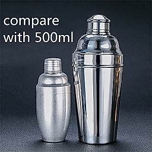 Cocktail Shaker 60 oz Stainless Steel Professional Martini Shaker Large Drink Shaker with Strainer for Bartending Bartender Shaker Margarita Mixer