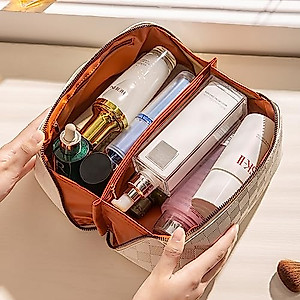 Portable Travel Makeup Bag Set, Women Cosmetics Bags, Large Capacity Makeup Bag Organizers Multipurpose Toiletry Bags Transparent Storage Case for Girls 2 Pcs White