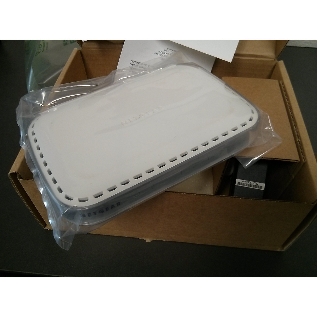 NETGEAR WGT624 108 Mbps Wireless Firewall Router - Wireless Router - 4-Port Switch - 802.11 Super G, 802.11b/g - Desktop