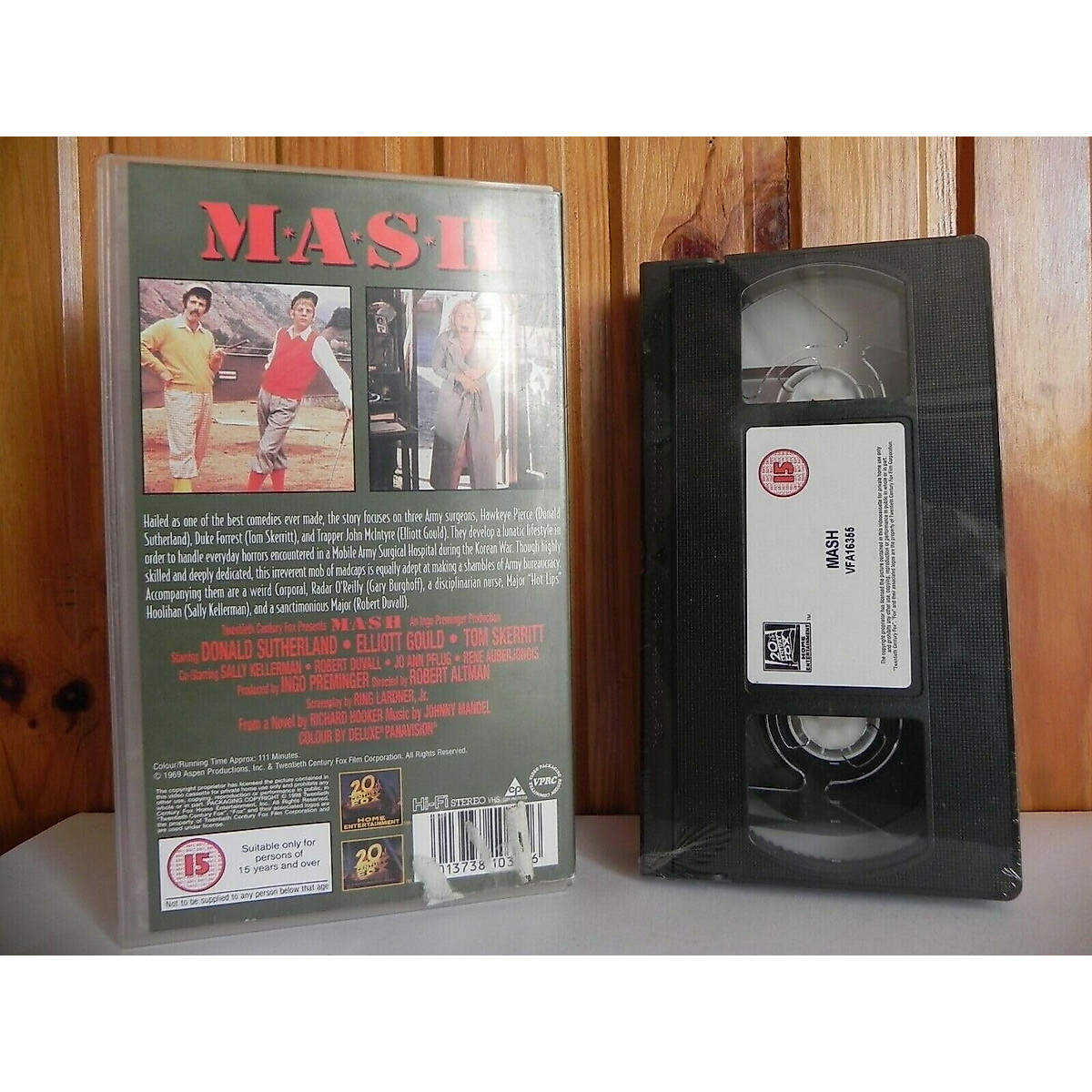 MASH [VHS]