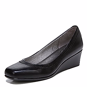 LifeStride Women's Groovy Wedge Pump, Black, 7.5 M US