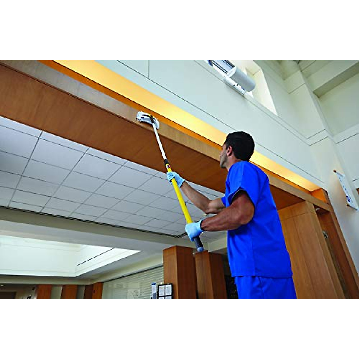 Rubbermaid Commercial Products HYGEN Quick-Connect Flexible Microfiber Mop Cover-Dust and Dirt, 11-inch, White