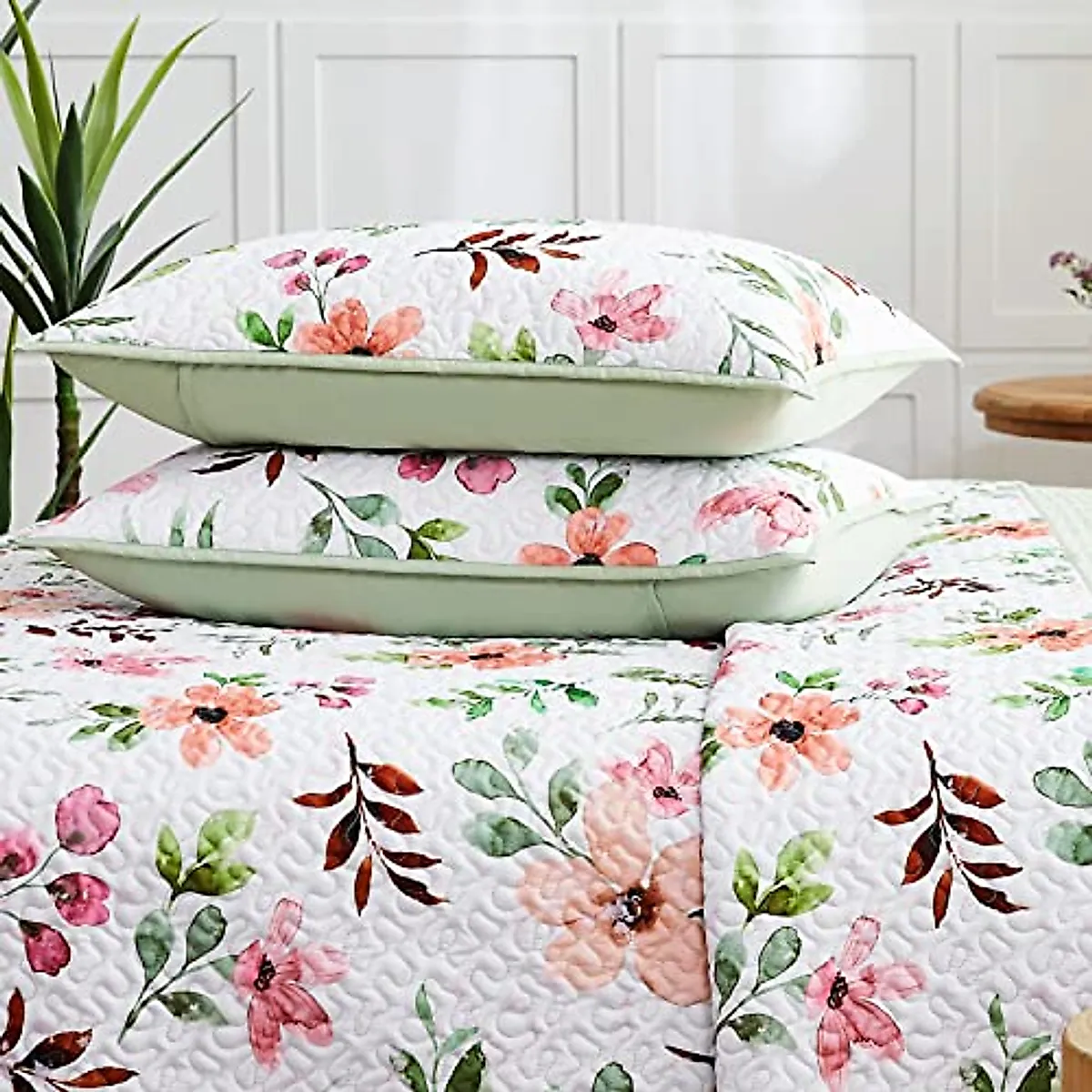 WRENSONGE Quilts Queen Size, 3 Pieces Pink Flower Reversible Quilt Bedding Sets, Soft Lightweight Microfiber Floral Pattern Printed Bedspread Coverlet for Bed, Couch, Blanket All Season 90"*94"