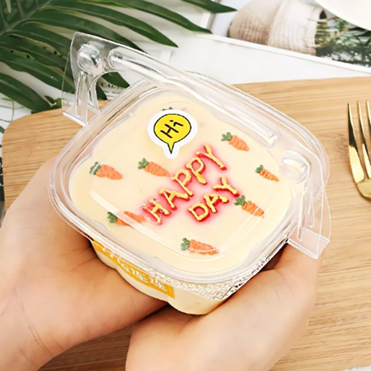 OUKEYI Cake Slice Plastic Containers with Lids, Portable transparent flower basket thousand layer cake packaging box， Food Box, Take Out Togo Packaging for Home, Bakery and Cafe Business (25 Pack)