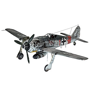 Revell 03874 1:32 Fw190 A-8 'Rammjäger' Plastic Model Kit