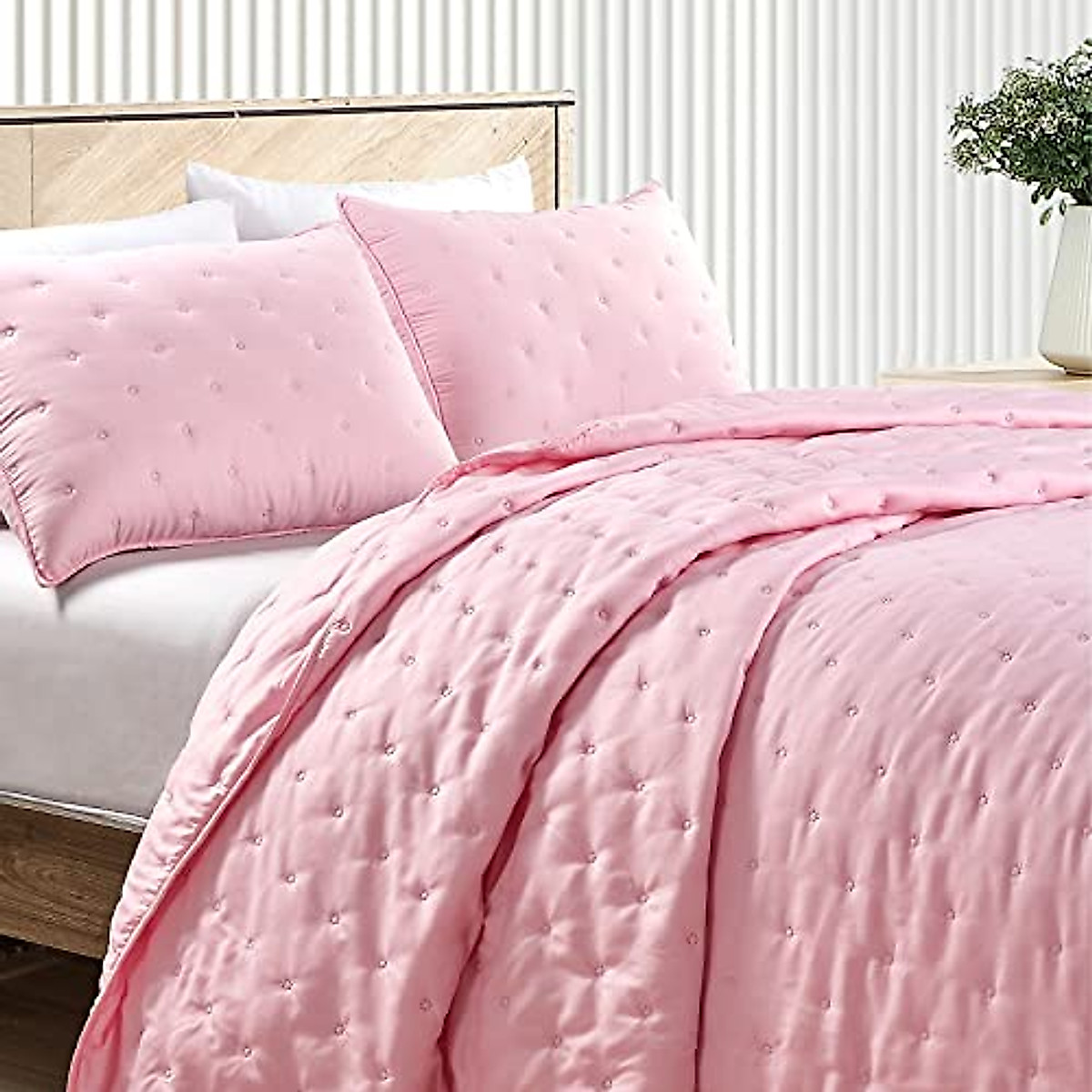 Mocaletto Reversible Quilts Set Queen Size, 3 Piece Pink Quilt with Pillow Shams, Point Pattern Microfiber Bedspread, Lightweight Soft All Season Coverlet for Bedroom,Hotel &Gift