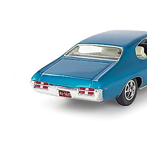 Level 4 Model Kit 1969 Pontiac GTO 2-in-1 Kit 1/24 Scale Model by Revell