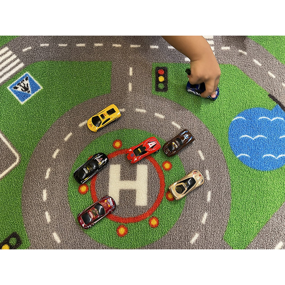 Die-cast Alloy Vehicle Cars, Set of 8 Diecast Toy Vehicles, Great Collectable for All Ages, Alloy Toy Cars