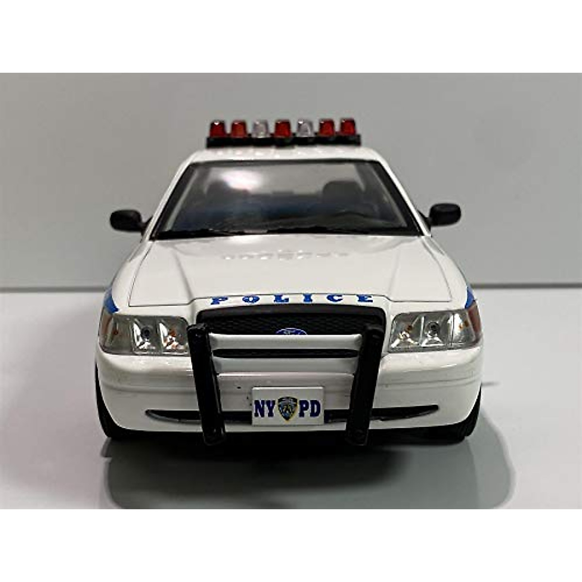 Greenlight 85513 Hot Pursuit - 2011 Ford Crown Victoria Police New York City Police Dept (NYPD) 1/24 Scale