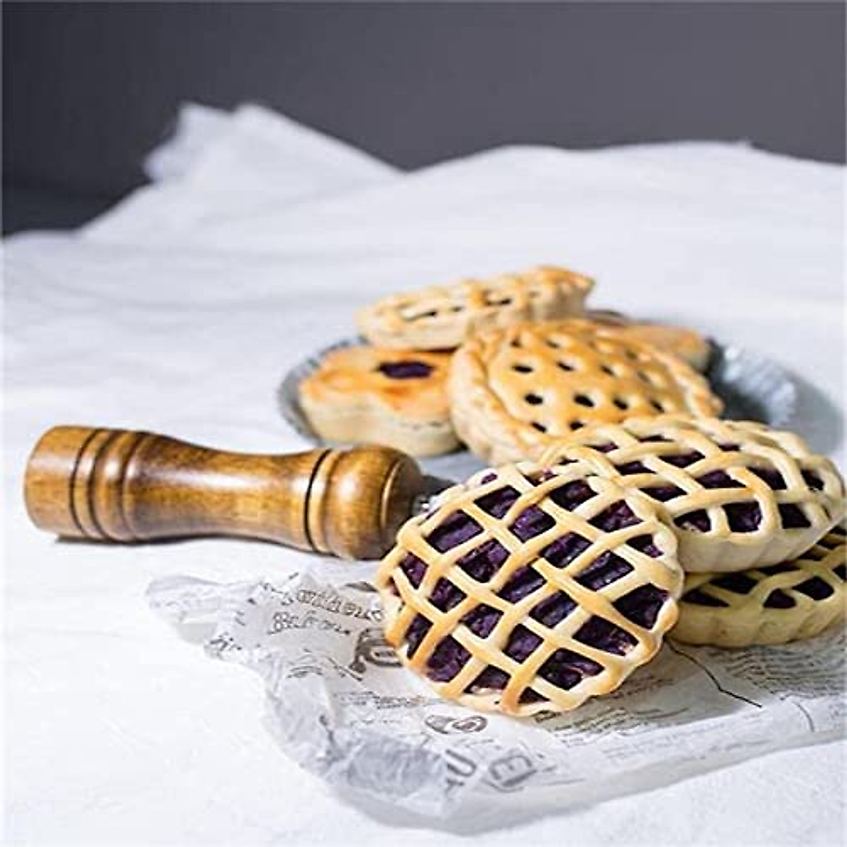 2022 Mini Hand Pie Mold, One-Click Fall Farm Pie Set, 3 Piece Fall Hand Pie Mold, Fruit Pie Apple Pie Halloween Christmas Dough Press Pie Mold