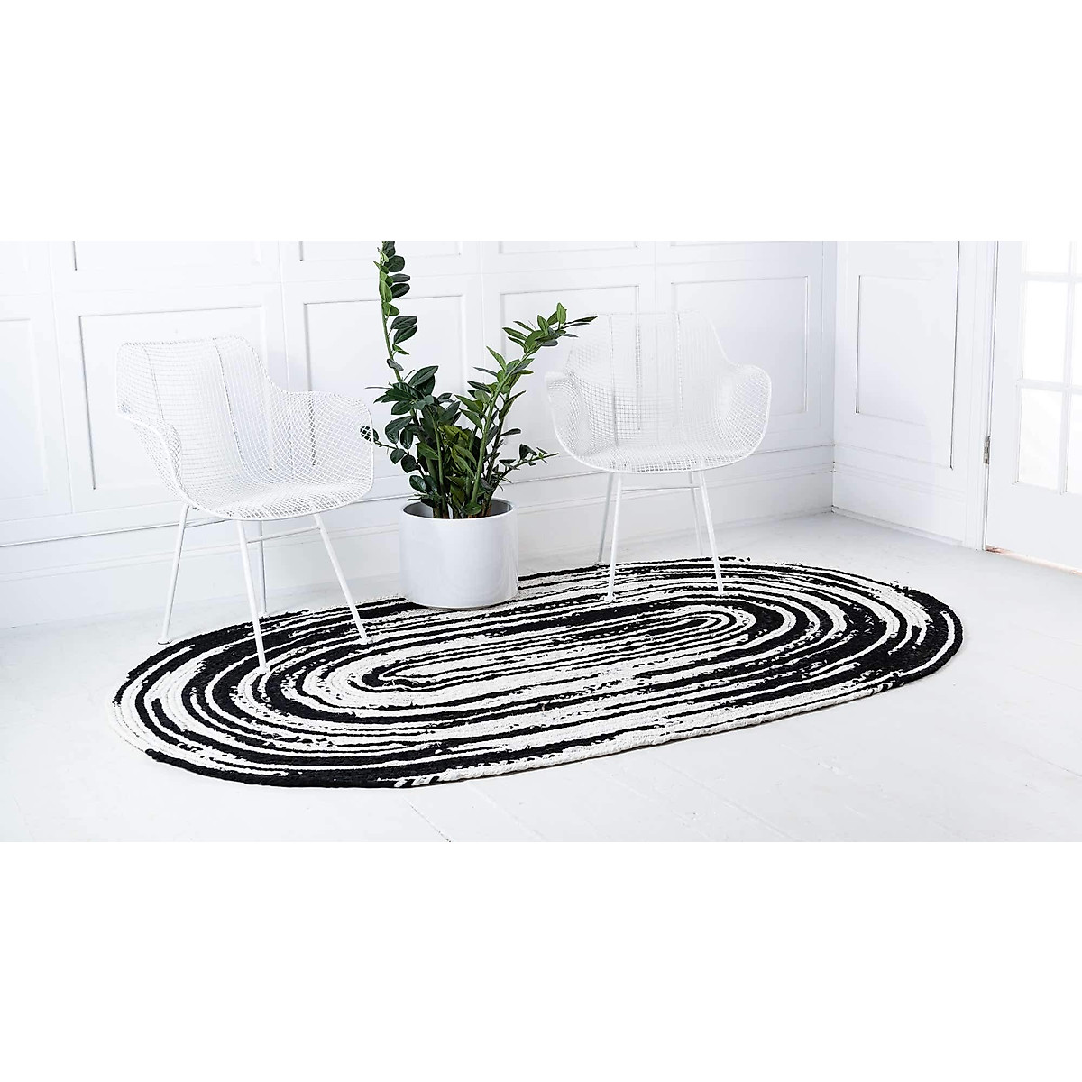 Unique Loom Braided Chindi Collection Casual Modern Black Oval Rug (3' 3 x 5' 0)