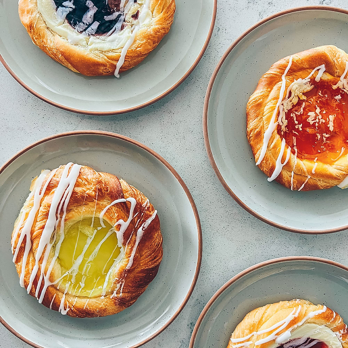 Mora Ceramic Plates Set, 7.8 in - Set of 6 - The Dessert, Salad, Appetizer, Small Dinner etc Plate. Microwave, Oven, and Dishwasher Safe, Scratch Resistant. Kitchen Porcelain Dish - Earl Grey